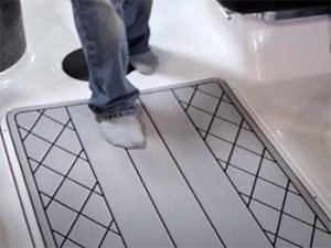 SeaDek Vs. GatorStep Non-Skid Marine Flooring