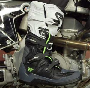 Alpinestar Tech 5 Vs. Tech 7 Boots: An In-Depth Review
